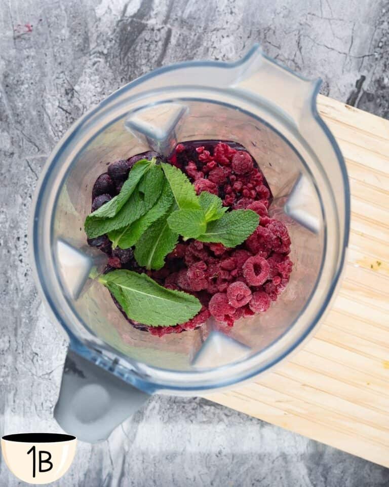 Healthy Blueberry and Raspberry Smoothie (Dairy-Free, No Banana ...